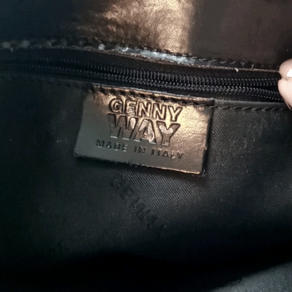 Genny Way Made In Italy Structure Shoulder Handbag - Gem